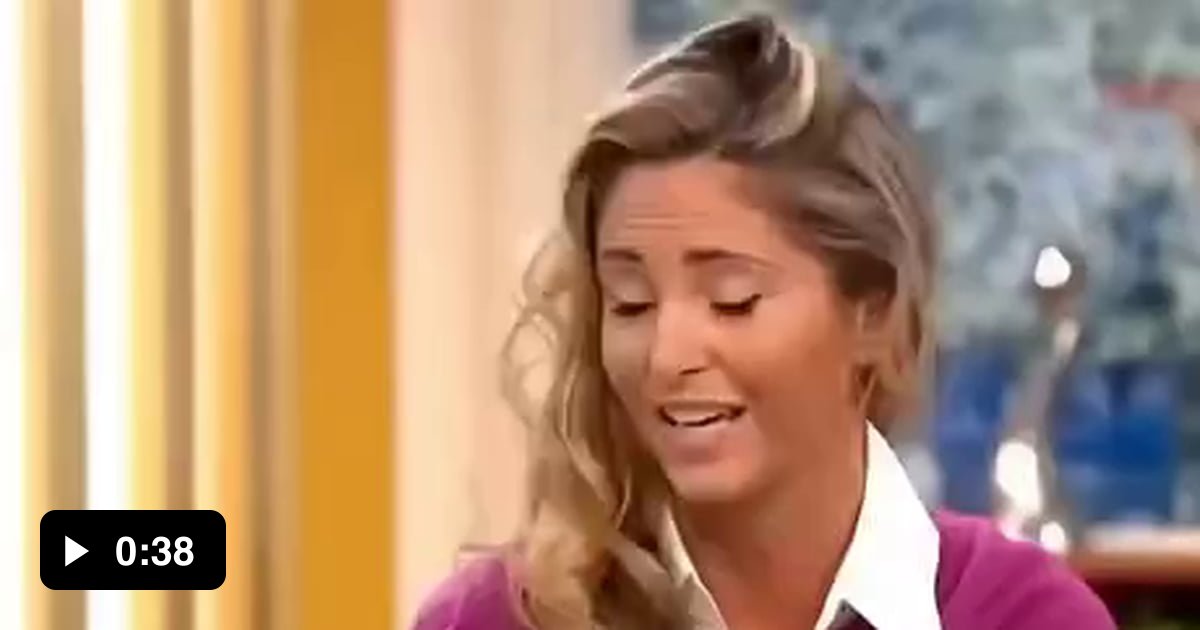 She claims her dog is vegetarian, gets instantly proven wrong at live ...