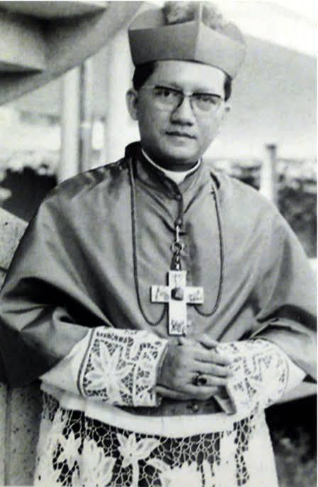Nguyen Van Thuan, Vietnamese Cardinal who endured nine years of ...