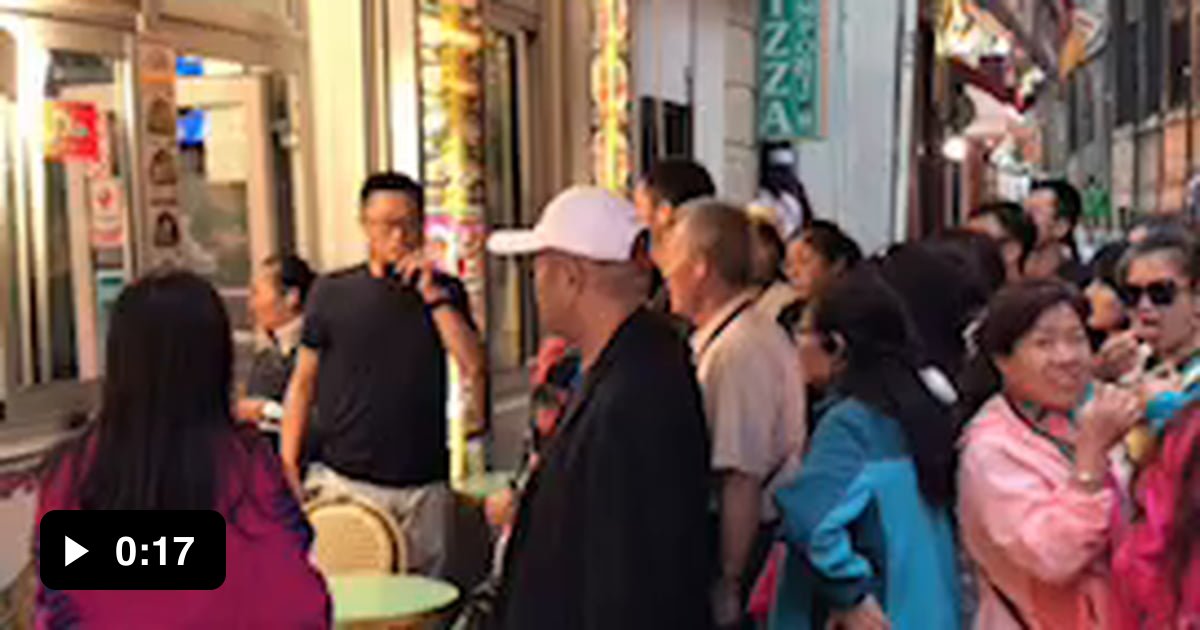 Chinese tourists getting a tour of a Paris Kebab shop - 9GAG