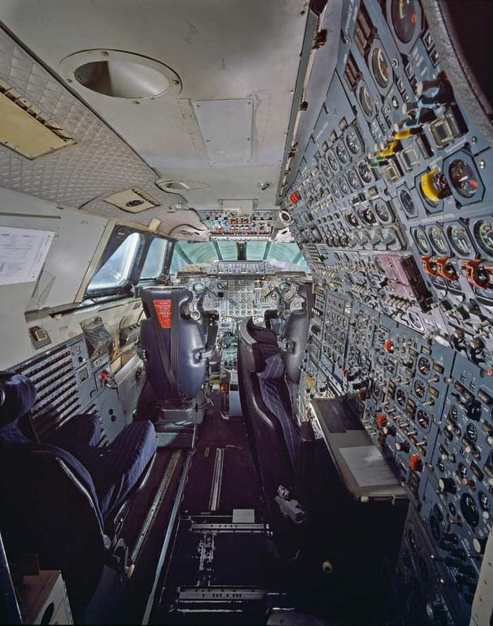 Concorde Flight Deck - 9GAG