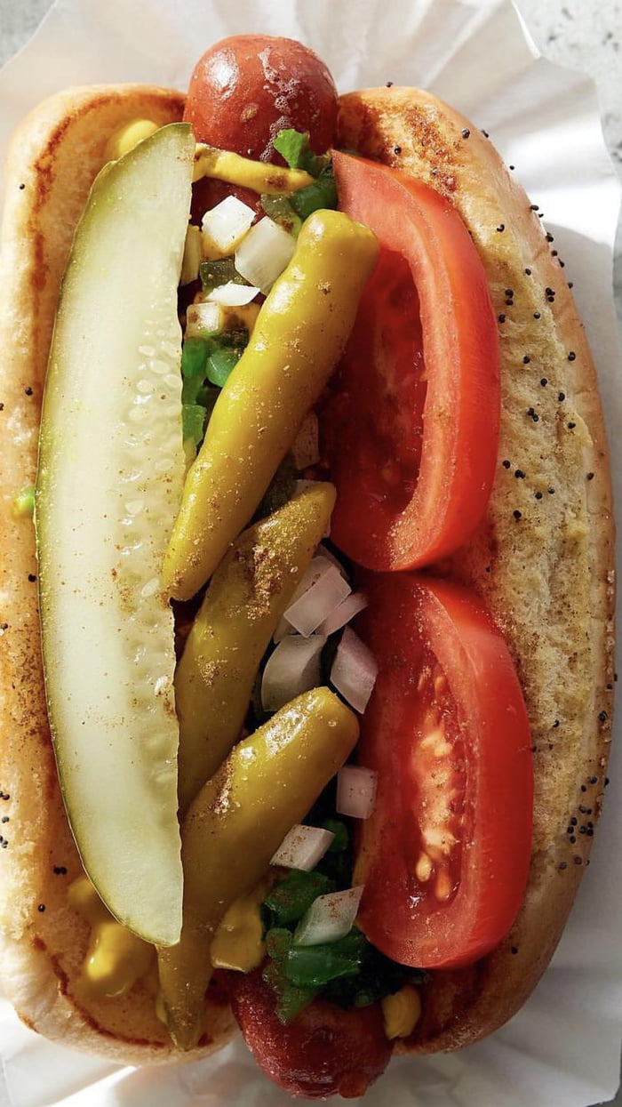 Chicago Style Dog. - 9GAG