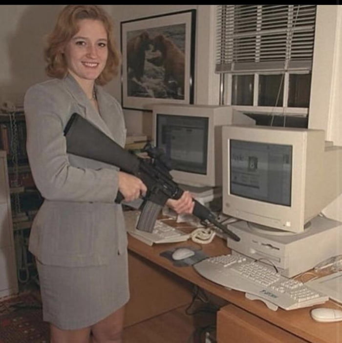 Grenda, destroyer of PC's, creator of Screen Time - 9GAG