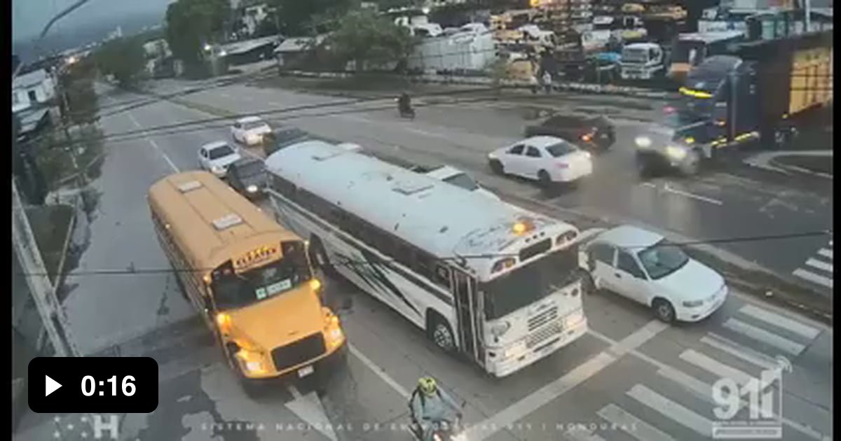 Truck runs stop sign - 9GAG