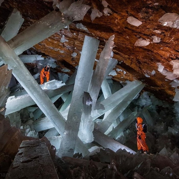 Gigantic Quartz in Naica Mines Chihuahua Mexico - 9GAG