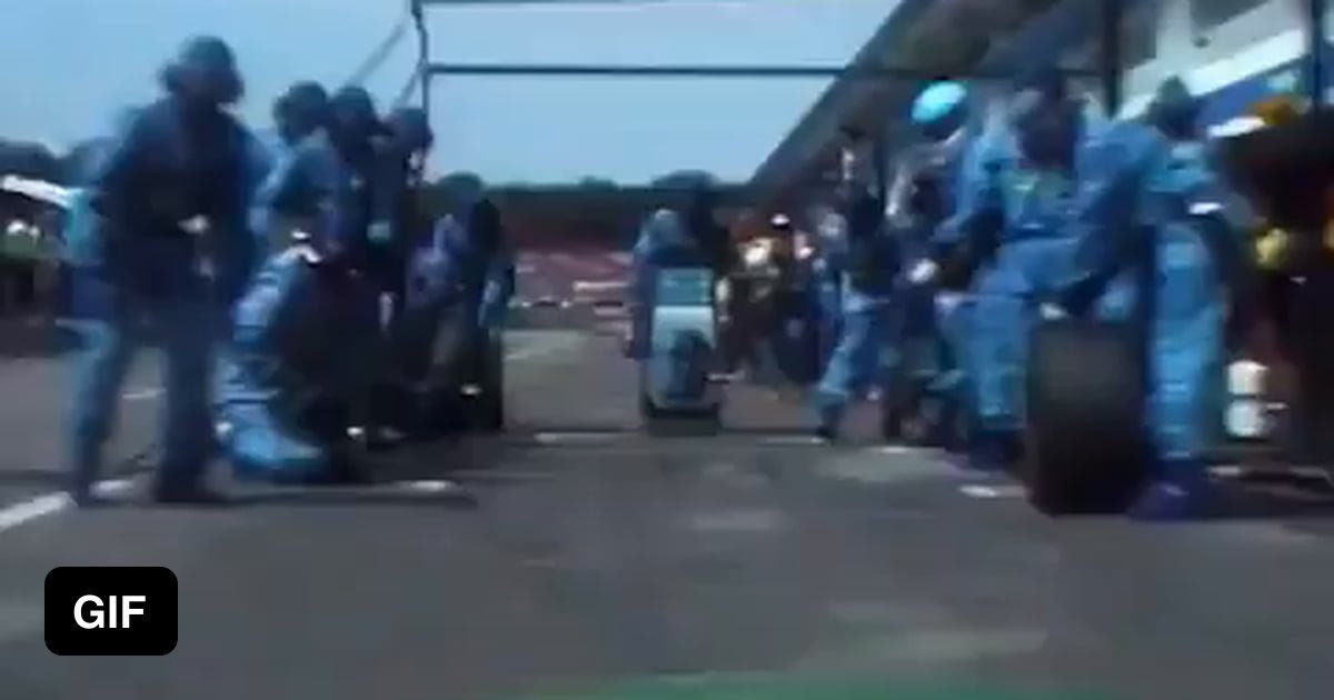 Fastest pit crew finish - 9GAG