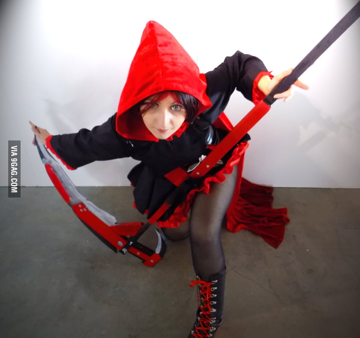 Ruby Rose Cosplay - 9GAG
