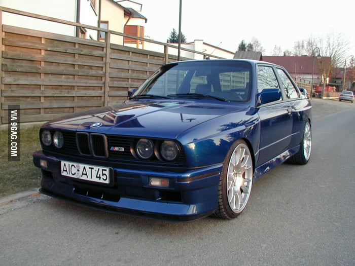 BMW M3 E30 (higher quality) - 9GAG