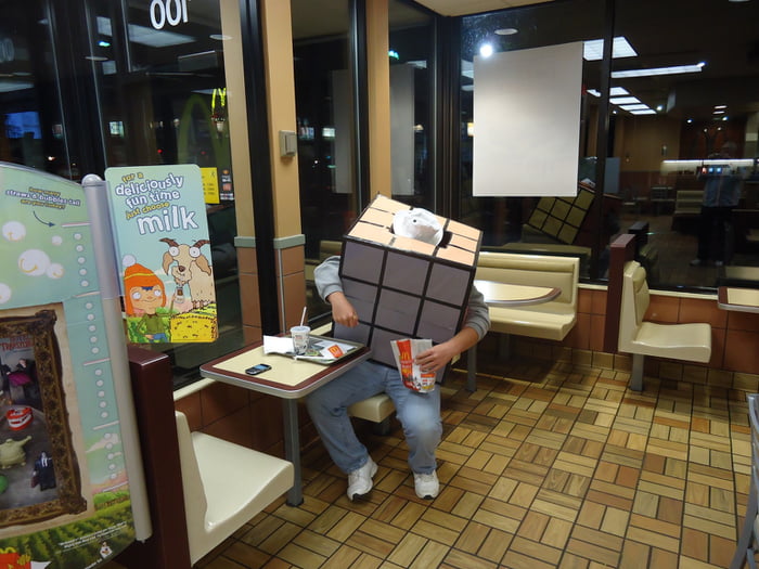 When life just turns into a complicated mess. - 9GAG