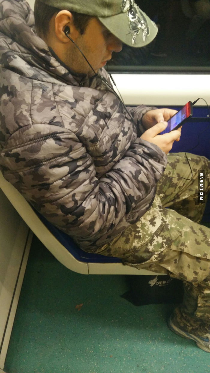This seat felt weird...I couldn't sit - 9GAG