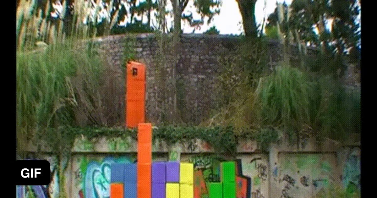 Playing tetris in real life. - 9GAG
