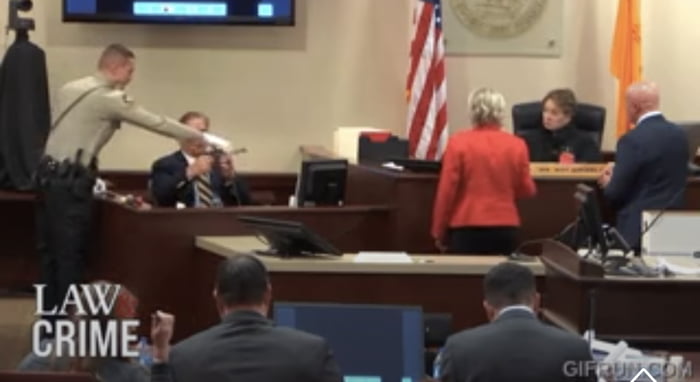 "Expert witness" in the Rust shooting trial muzzle sweeps the judge ...