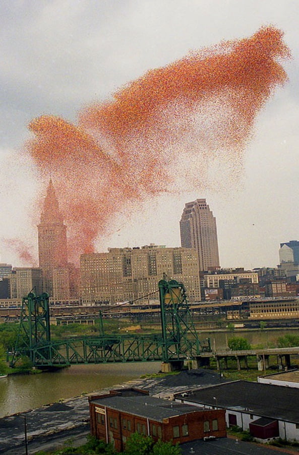 That time when 1.5 million balloons were released in Cleveland to break ...