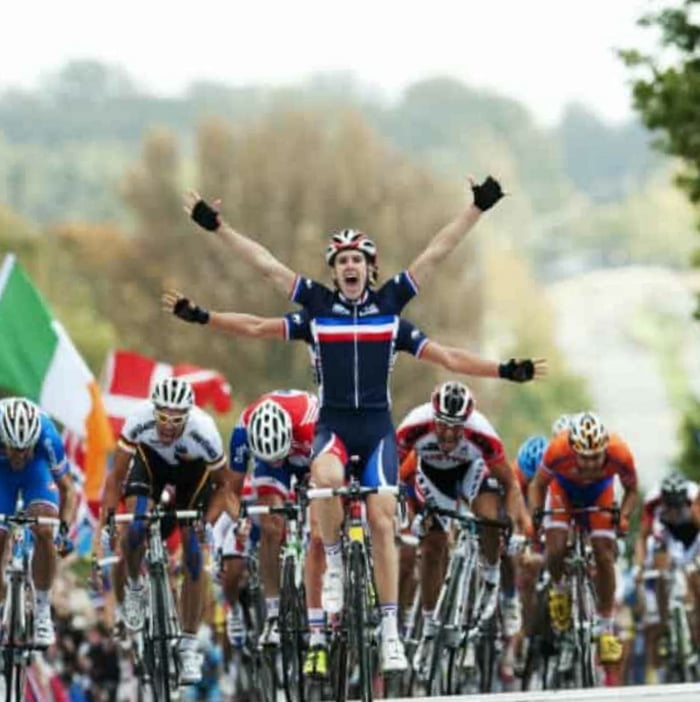 Armstrong, Commander of the Cycle Army - 9GAG