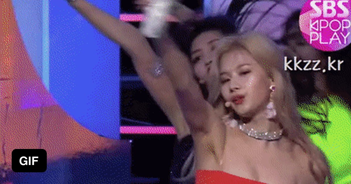 Throwback Sana ft. Chaeyoung - 9GAG