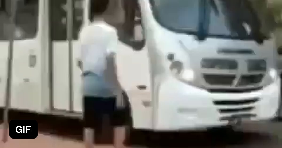 Do not mess with a bus driver - 9GAG