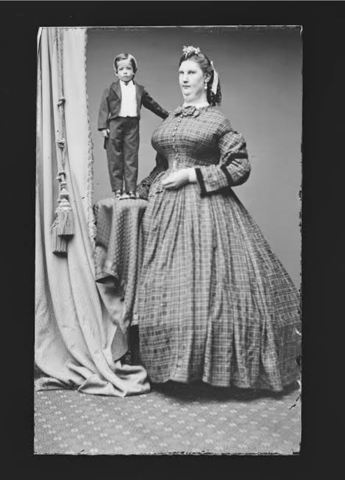 Tallest woman of the 1870s, Anna Haining Bates, 2.42 meter or 7'11 in ...