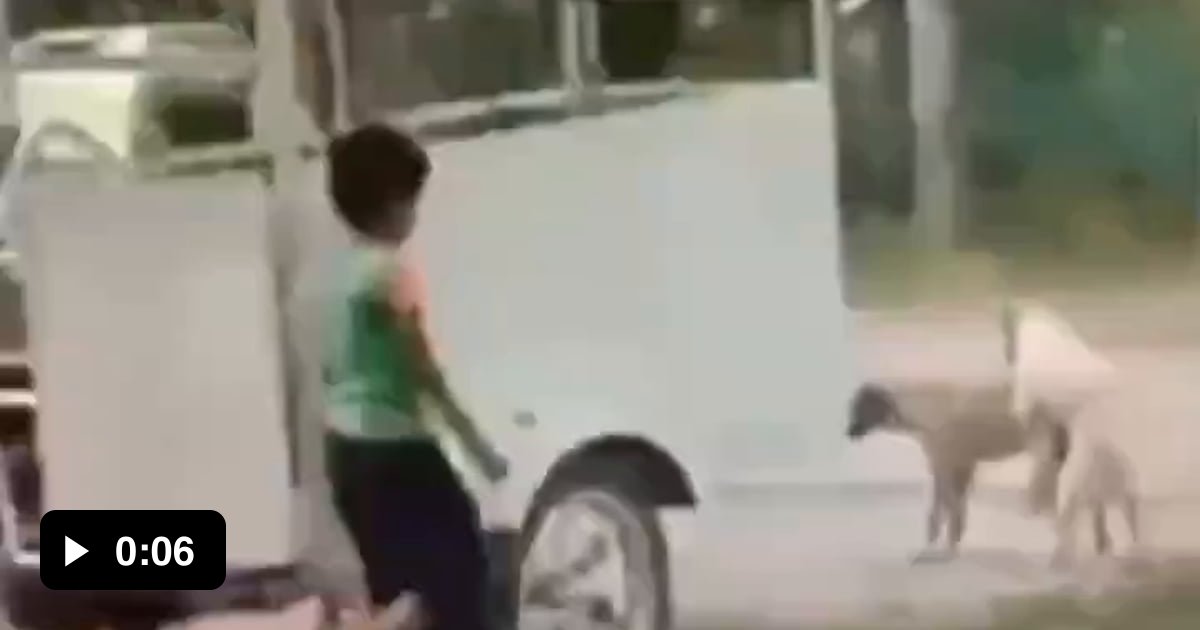 When you see couples making out outside - 9GAG