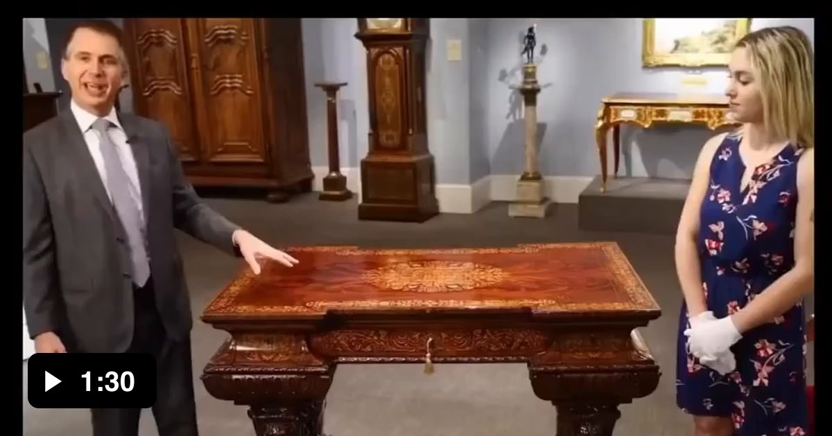 The craftsmanship of King Carlo Alberto’s Royal Italian writing desk is ...