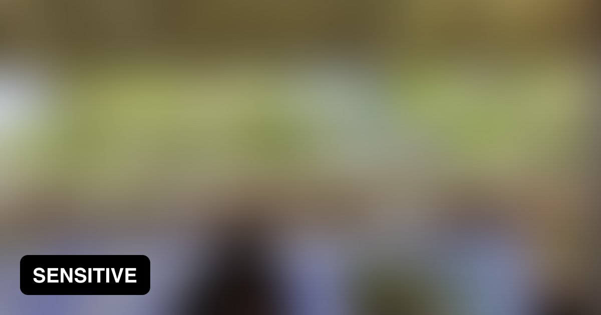 That's a Thick Boo...kini - 9GAG