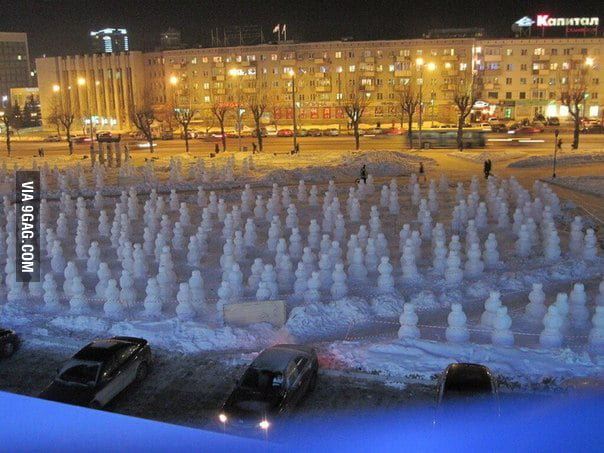 Rise of the Snowmen. - 9GAG
