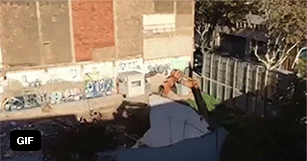 Efficient demolition. - 9GAG