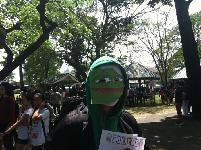 Saw him today took a picture immediately - 9GAG