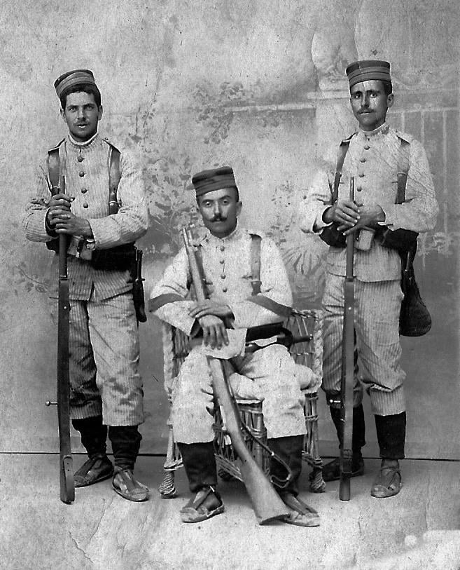 Spanish troops in The Rif (northern Morocco) 1890's - 9GAG