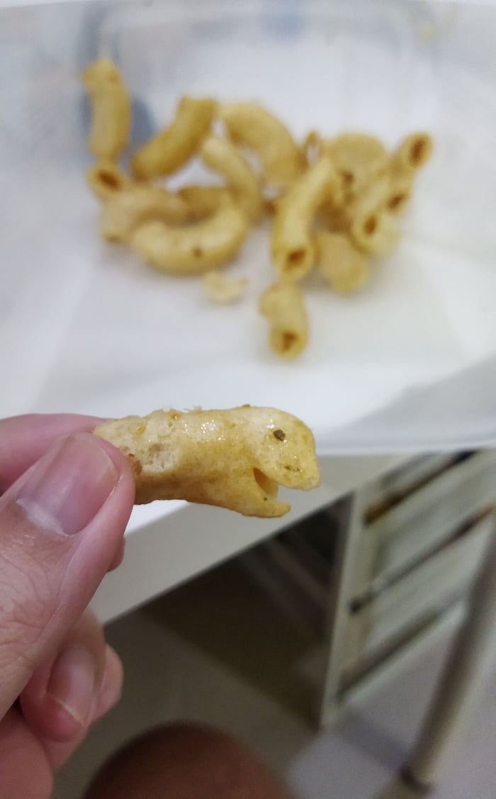 Upvote happy macaroni for an unexpected happiness today! - 9GAG