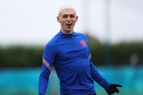 Ellen DeGeneres old soccer pic - 9GAG