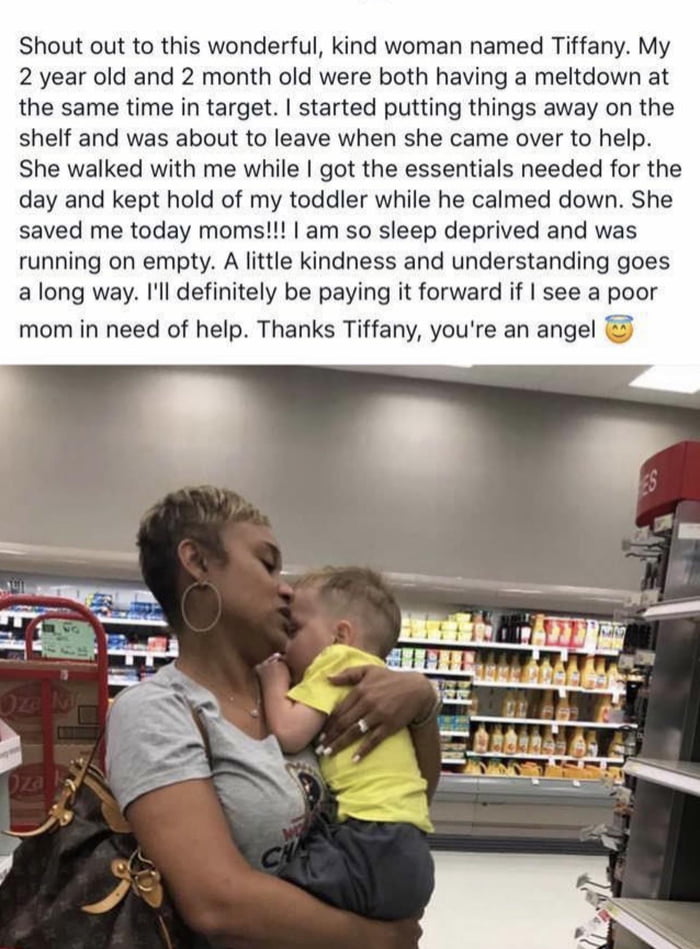 This mom watching out for another mom - 9GAG