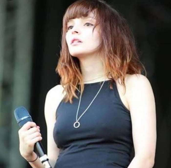 Just look at her - 9GAG