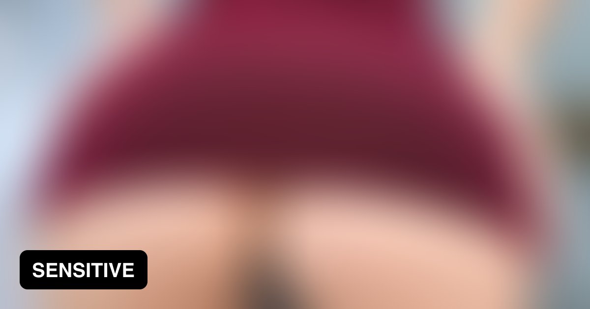 Tight enough to show off everything - 9GAG