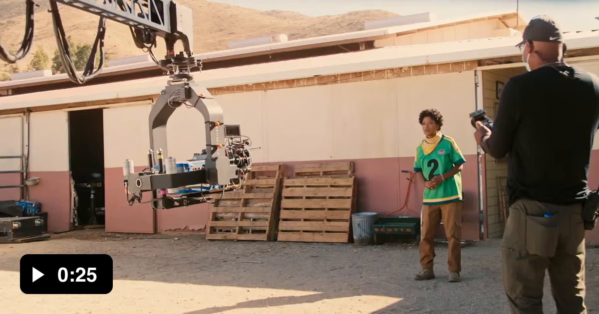 Sounds of IMAX 15/70 film cameras rolling in Nope (2022) - 9GAG