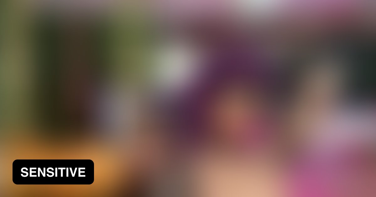 Valerica Steele - 9GAG