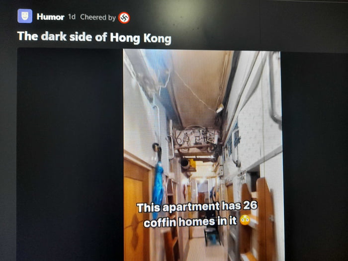 Browsing when suddenly... - 9GAG