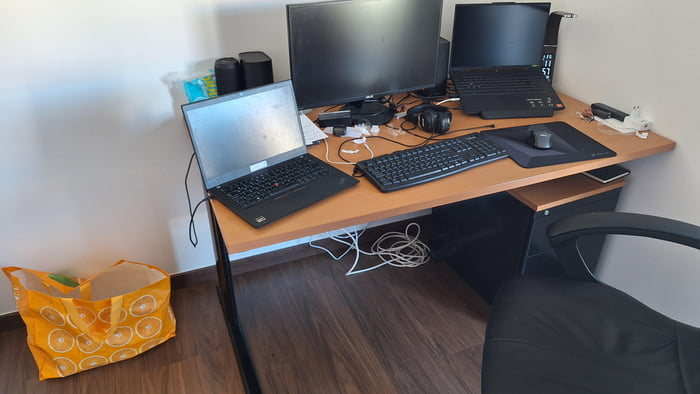 My current desk situation - 9GAG