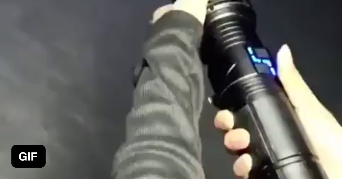 That is The Alan wake flashlight for sure... - 9GAG