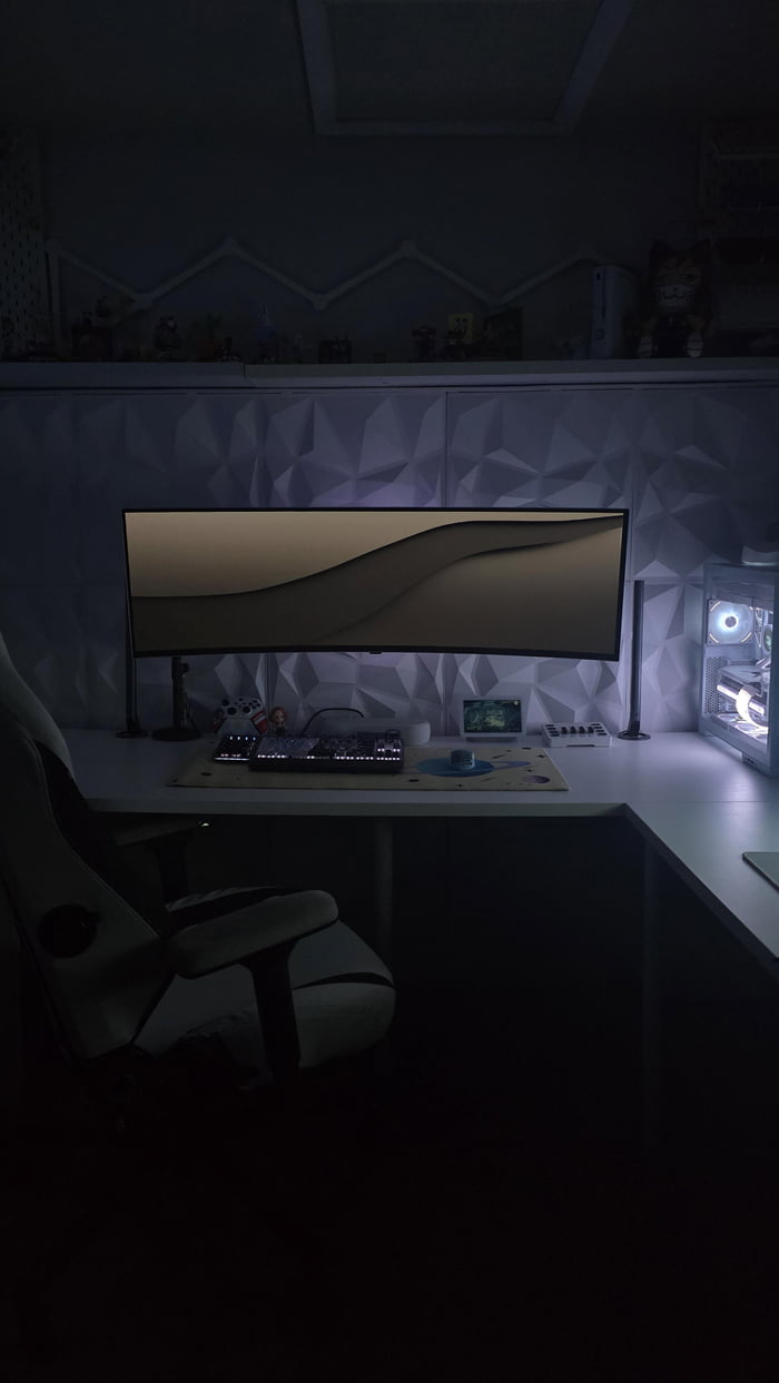 Simple ultrawide setup - 9GAG