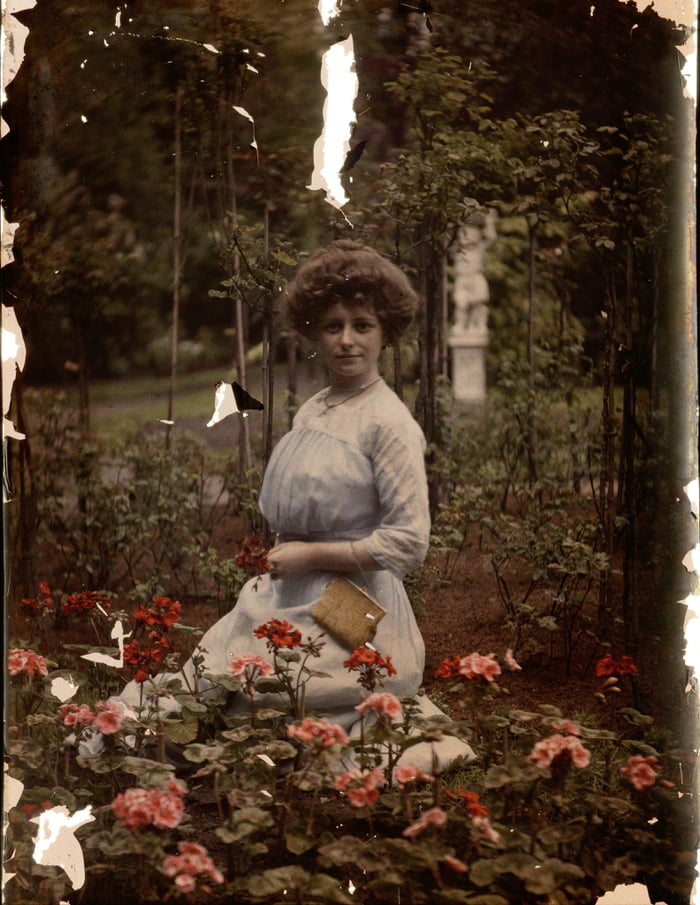 Original Color Photo of a Woman, c. 1907 - 9GAG