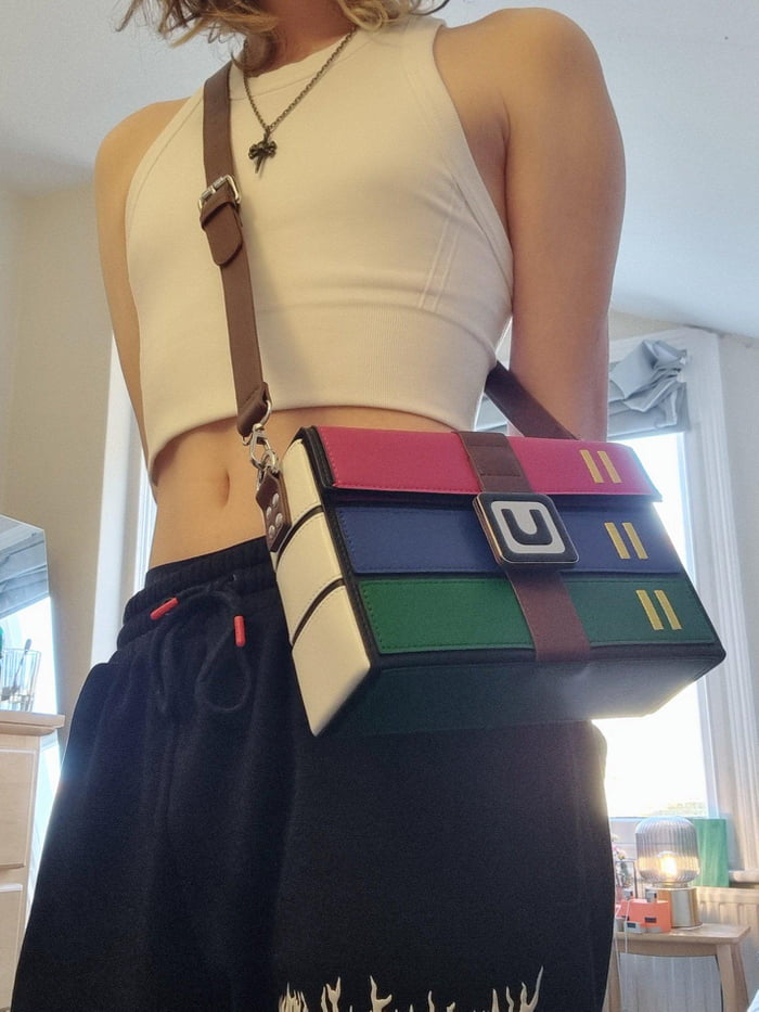 WinRAR bag spotted on X - 9GAG