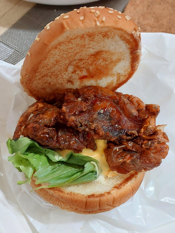 Soft-shell crab burger - 9GAG