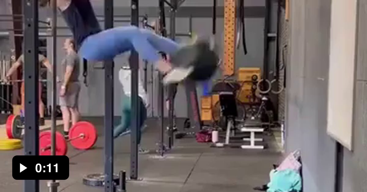 Working hard at the gym - 9GAG