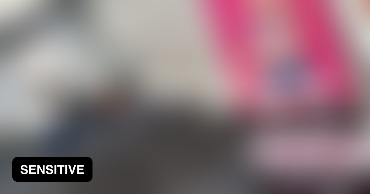 Respect cosplayers. Want a picture with a cosplayer? Ask permission first and ask if you can hug ...