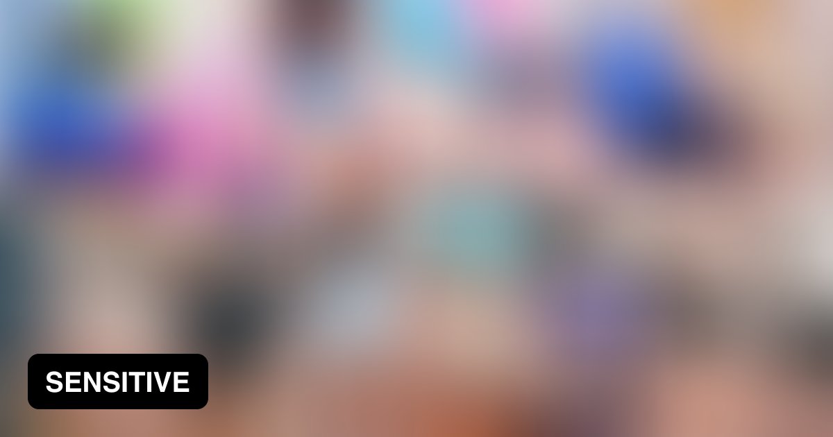 Group overwatch cosplay.... - 9GAG