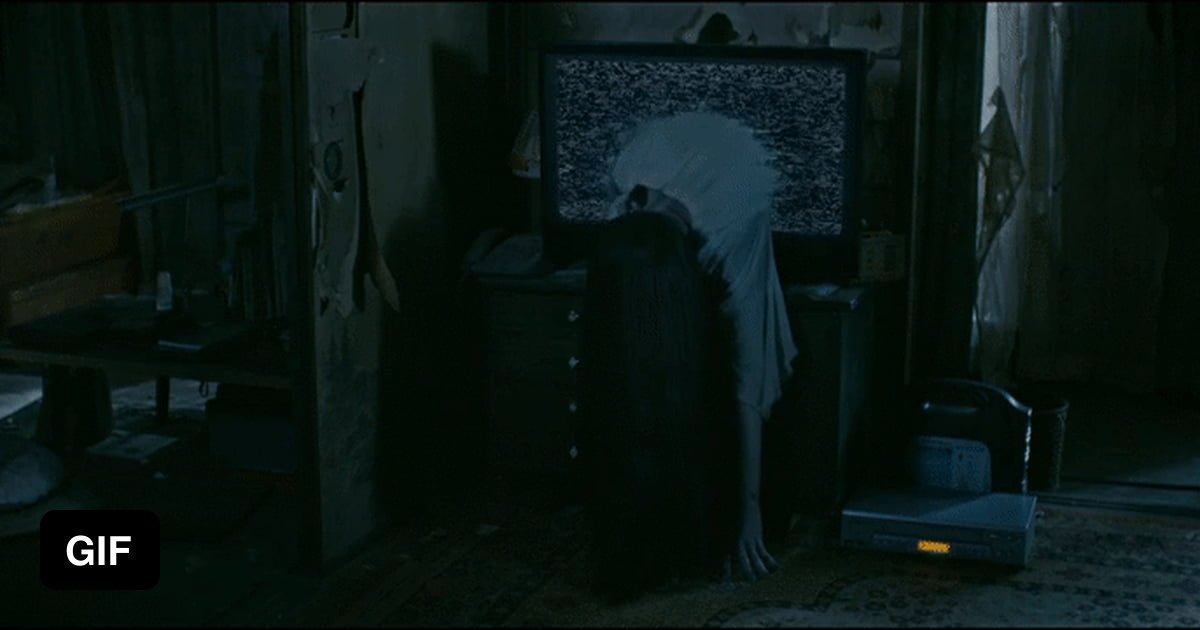 Senpai notice me! Now! [The Grudge vs The Ring] - 9GAG