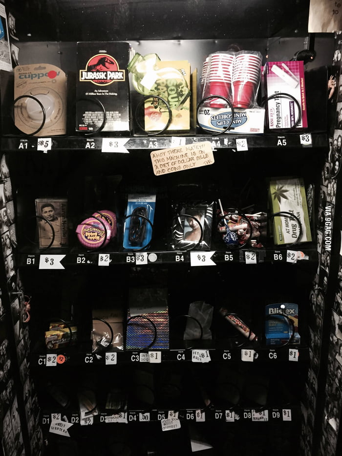 This vending machine in a Seattle bar has only the essentials. - 9GAG