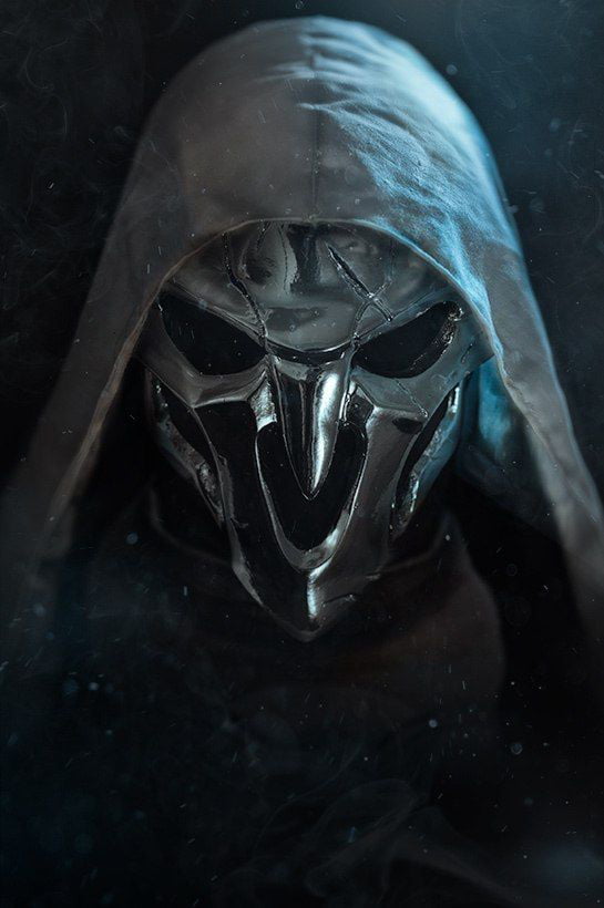 One of the coolest skull-masks in video games - 9GAG