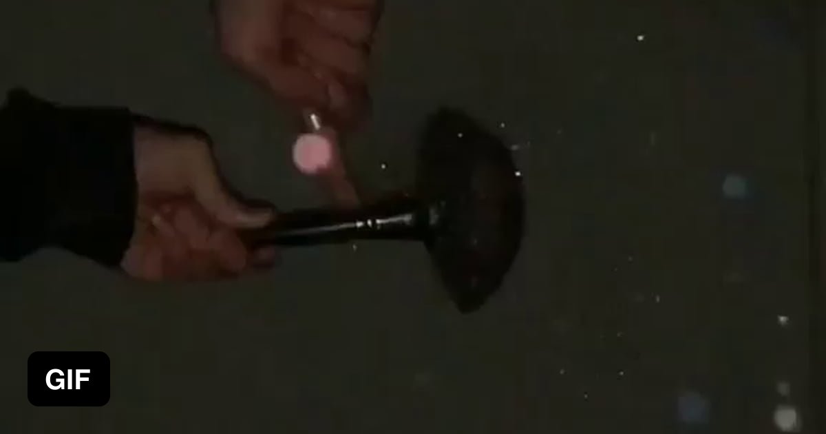 Glitter drops. - 9GAG