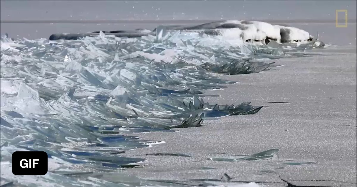 Shards of ice stacking up along the lake superior coast - 9GAG