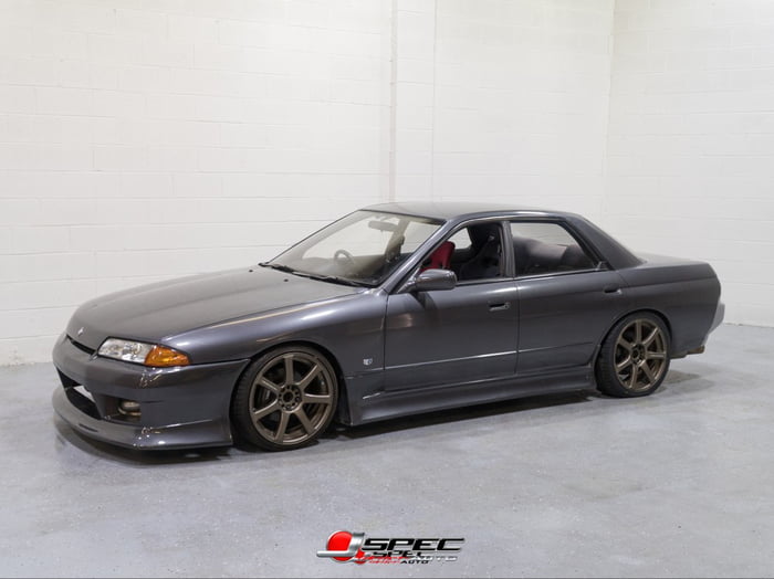 Rb25 powered r32 skyline sedan - 9GAG